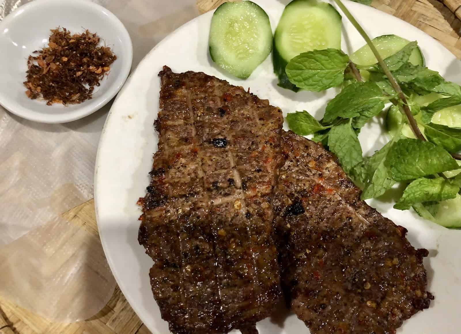 Các món ăn thường thấy trên đường phố Pleiku